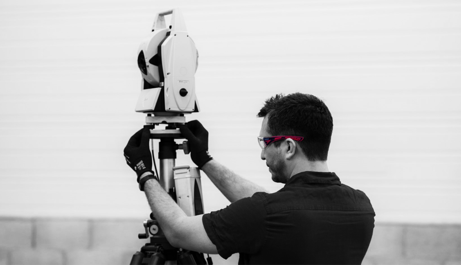 AKEOPLUS - 360° Robotic Agency for industrial projects